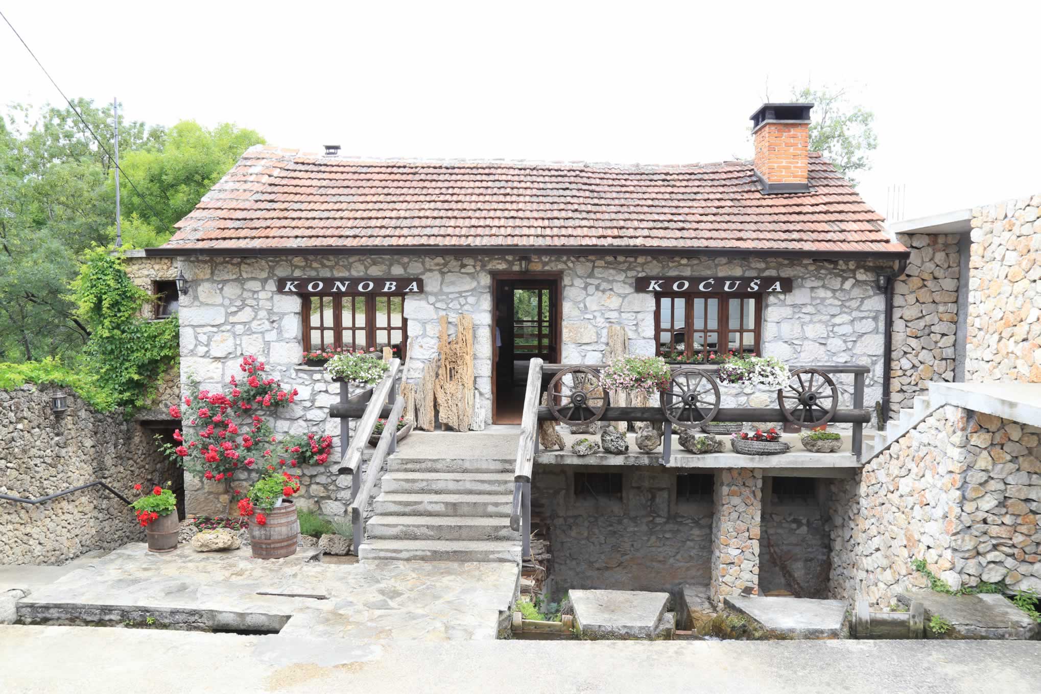 Koćuša Tavern – Balkan Ethno Gastro